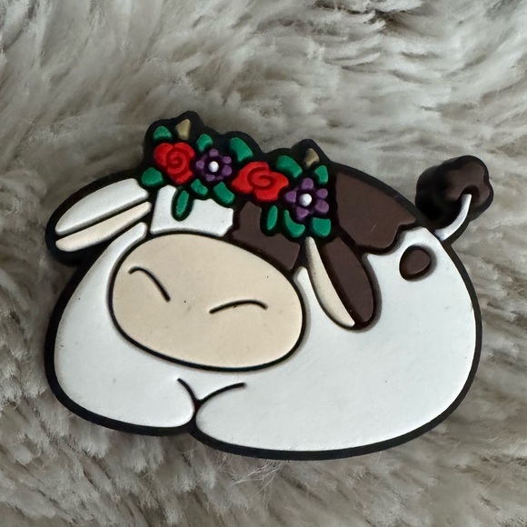 CROCS | Accessories | Cute Cow In A Flower Crown Crocs Jibbitz 52 ...